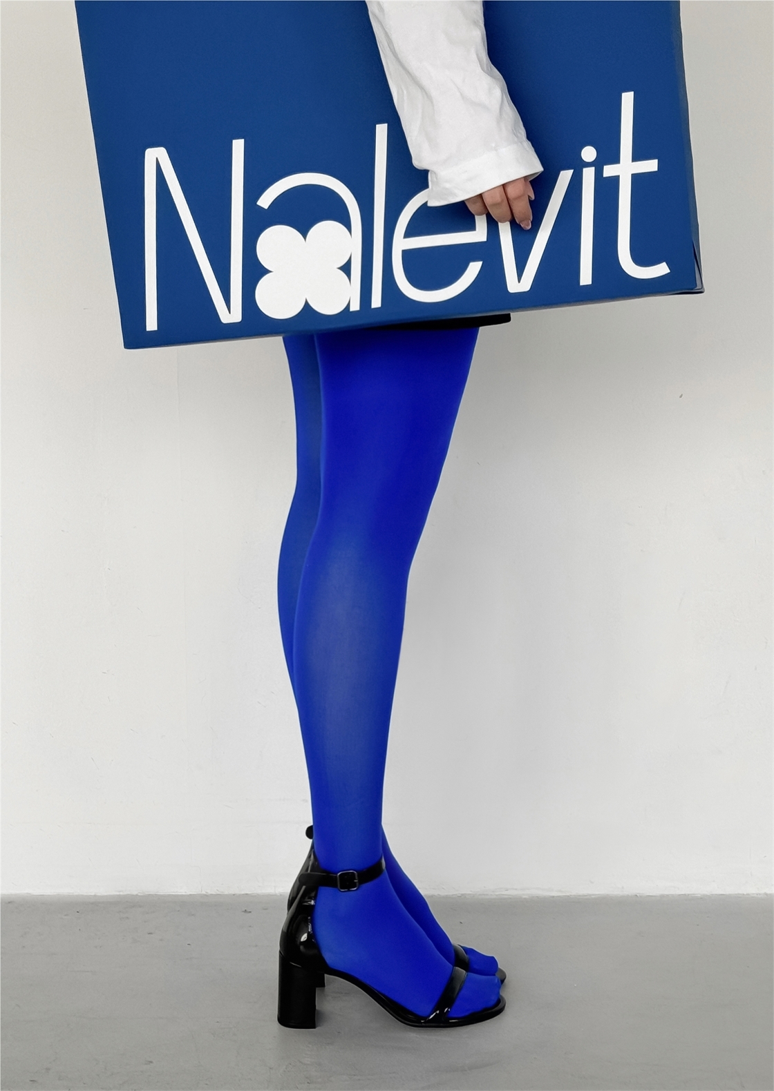 Студенческое портфолио / Nalevit Store: айдентика бренда одежды